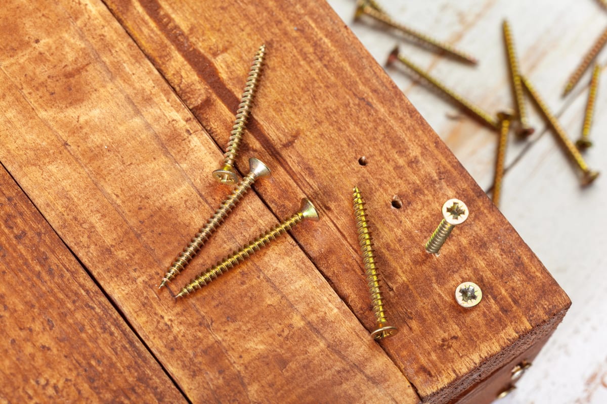 Why We Use Hot-Dip Galvanized Ring Shank Framing Nails - DIY Pole Barns